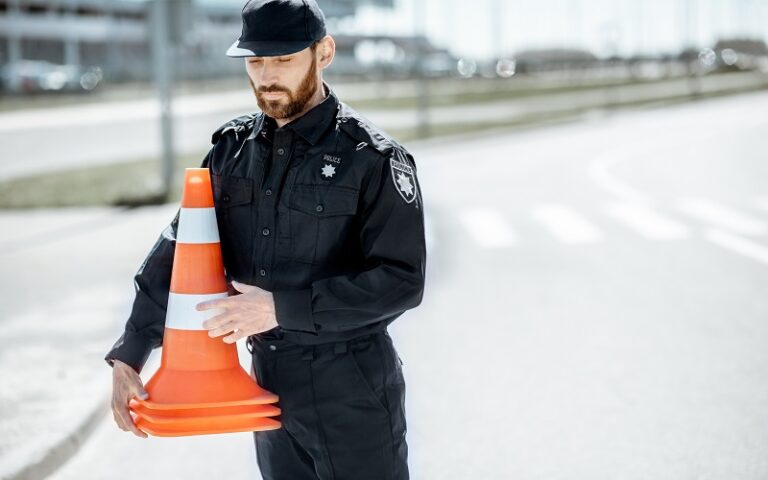 How to Become a Qualified Traffic Controller? | ProjectPractical.com