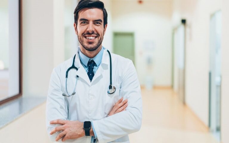 Top 25 Doctor Interview Questions and Answers in 2025 ...